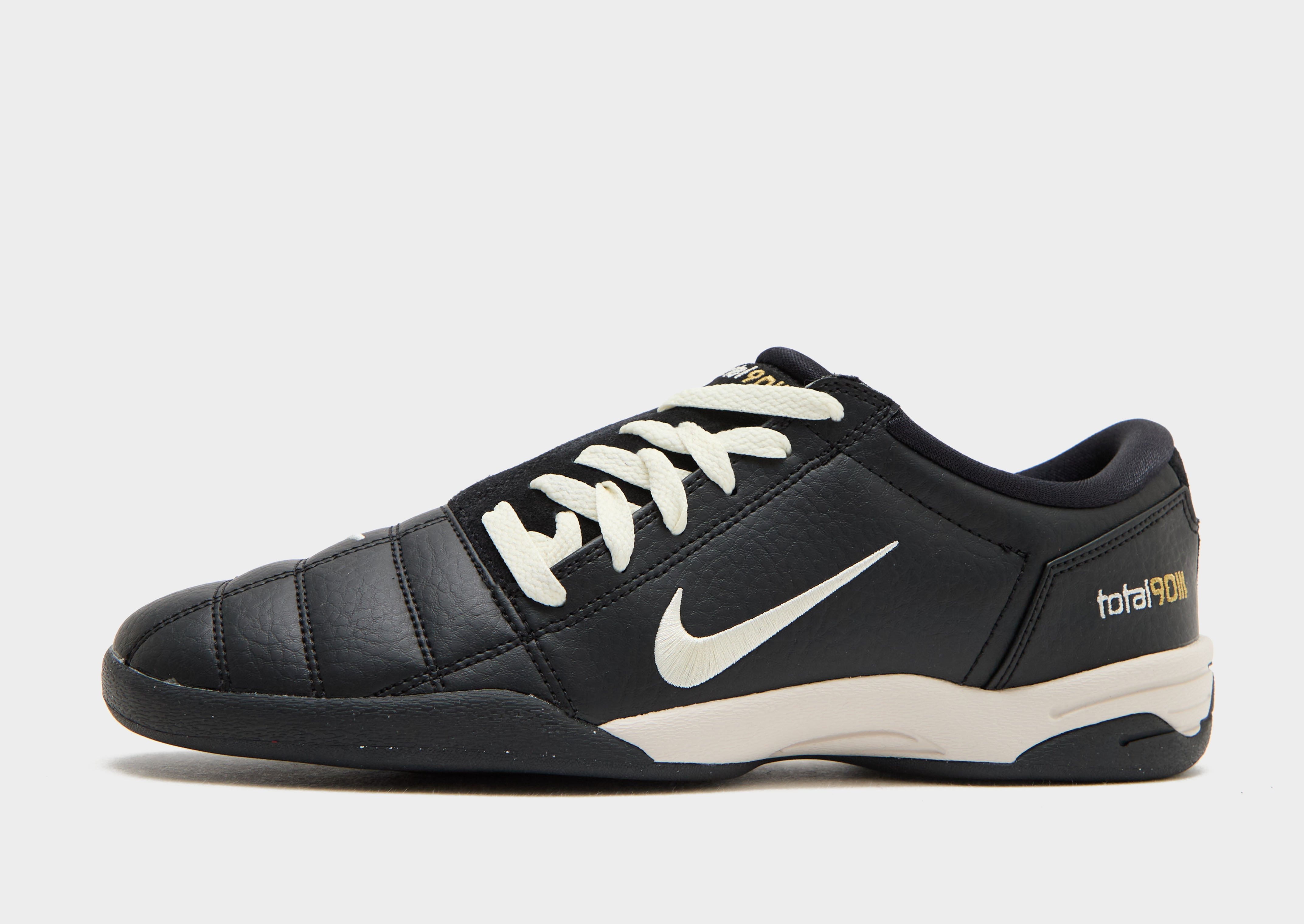 Musta Nike Total 90 - JD Sports Finland