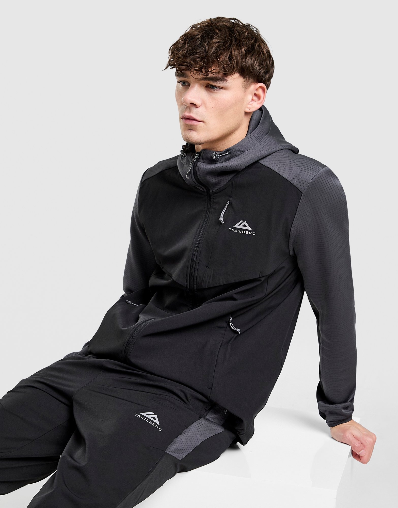 Black Trailberg Rapid Dash Jacket - JD Sports Sverige
