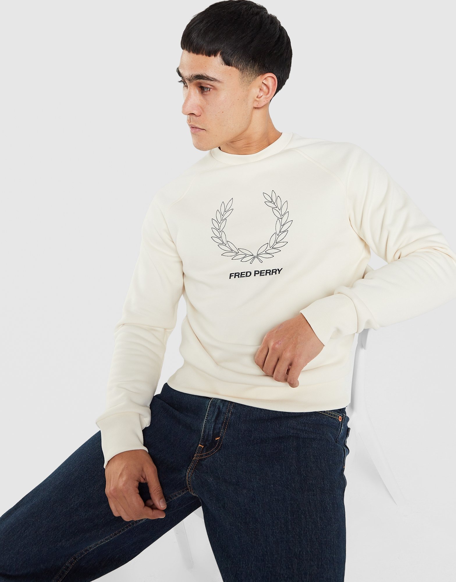 Cream Fred Perry Outline Laurel Wreath Crew Sweatshirt - JD Sports Ireland