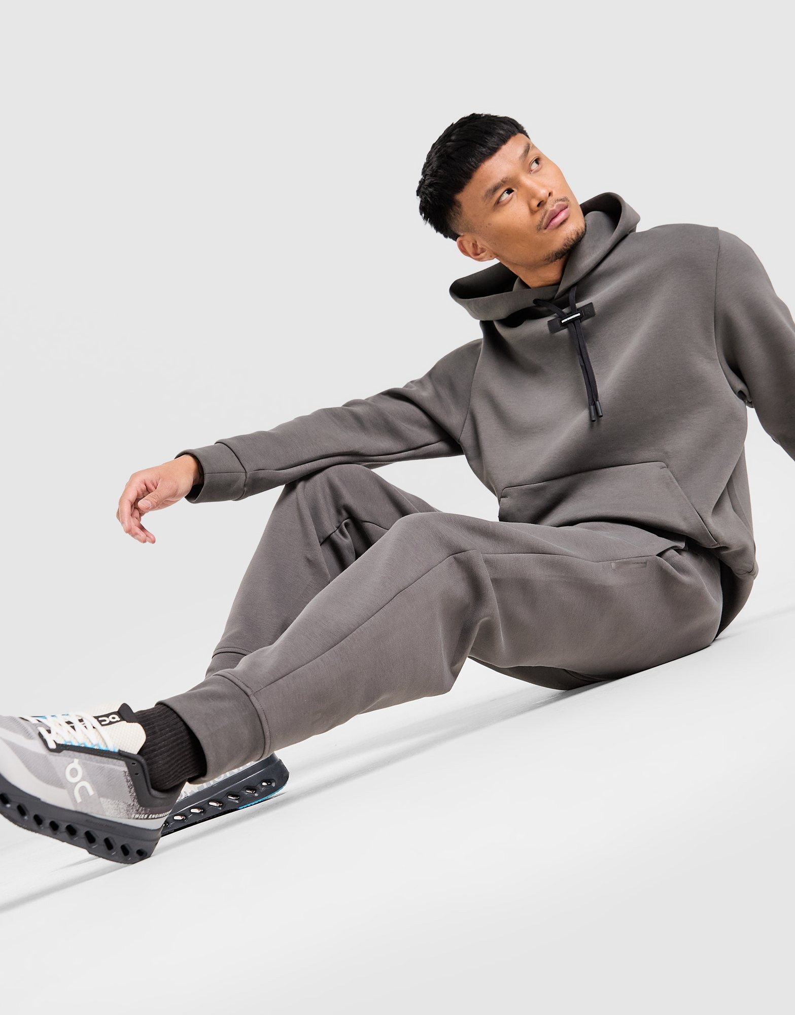 Grey On Running Tech Track Pants - JD Sports Global