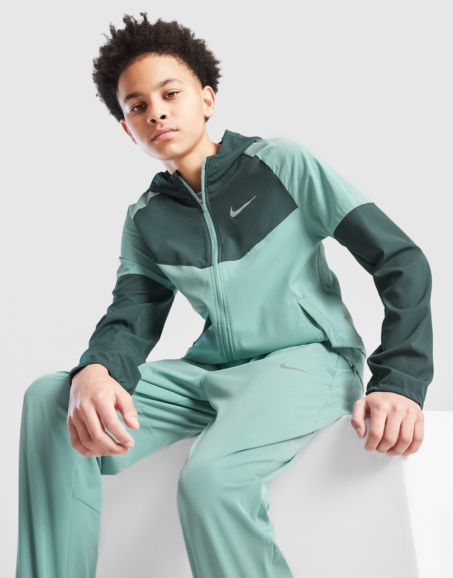 Green Nike Miler Colourblock Jacket Junior - JD Sports Ireland