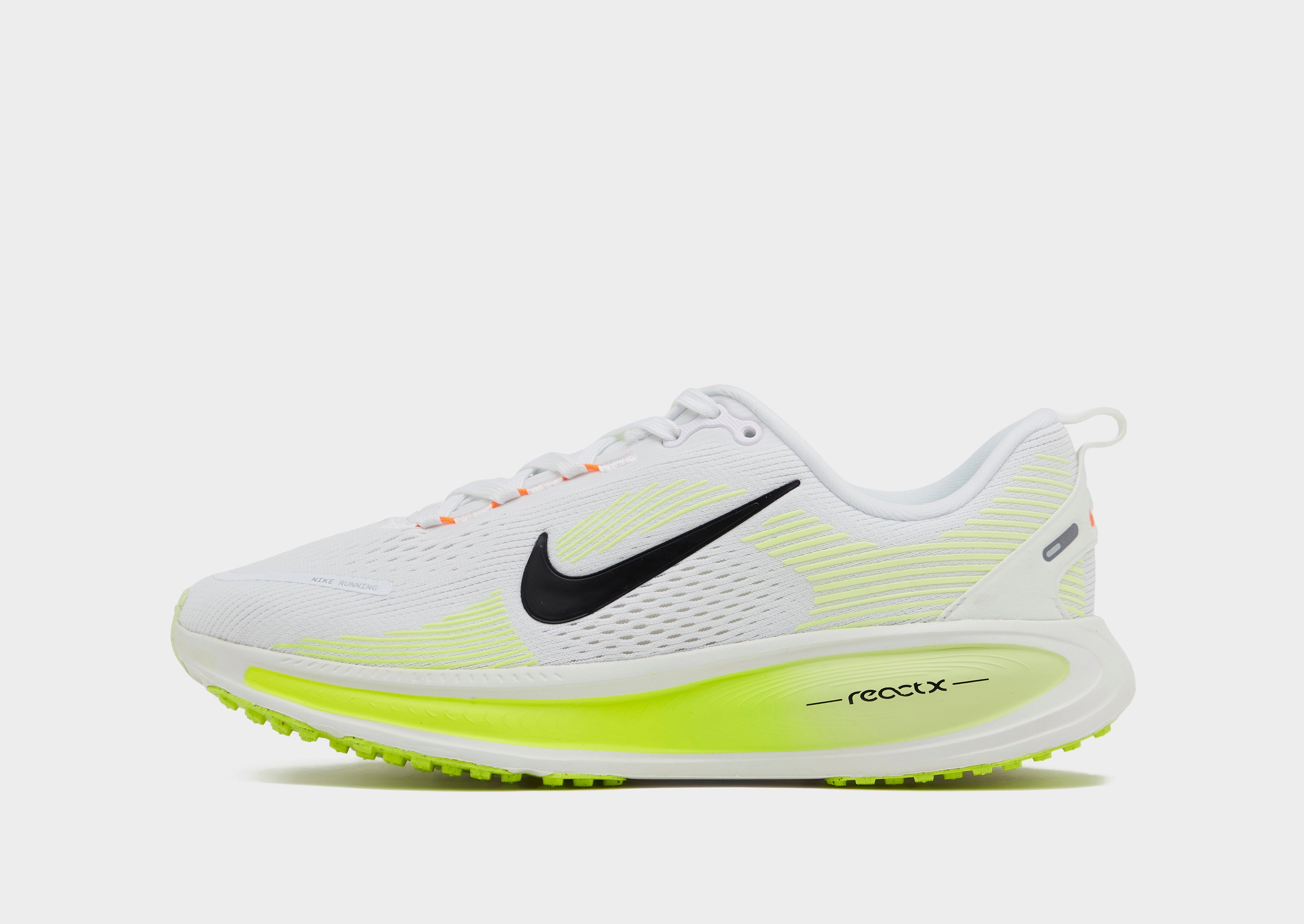 White Nike Vomero 18 Junior - JD Sports Global