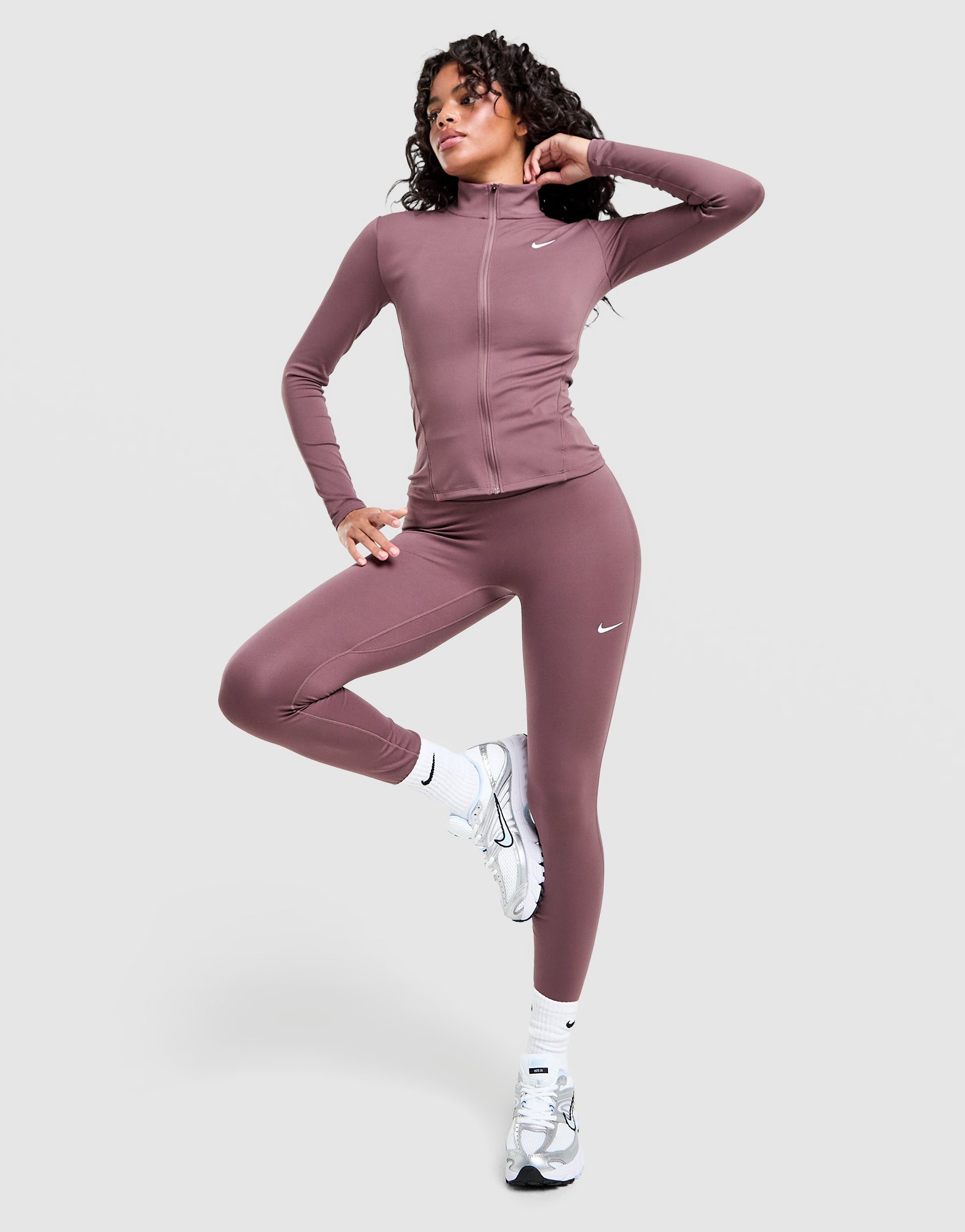 Bruin Nike Training One Leggings - JD Sports Nederland