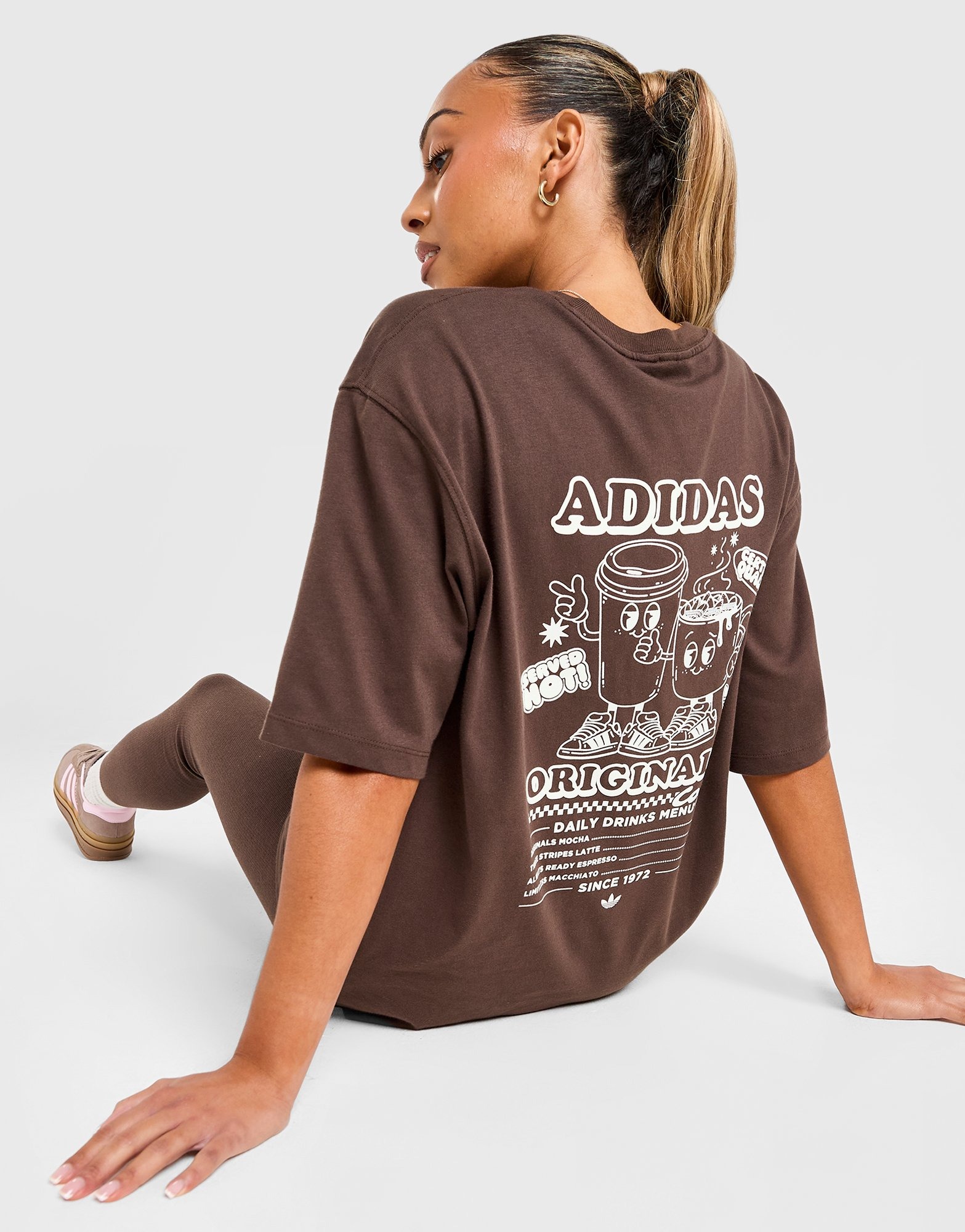 adidas Originals Camiseta Coffee Club en Marrón - JD Sports España