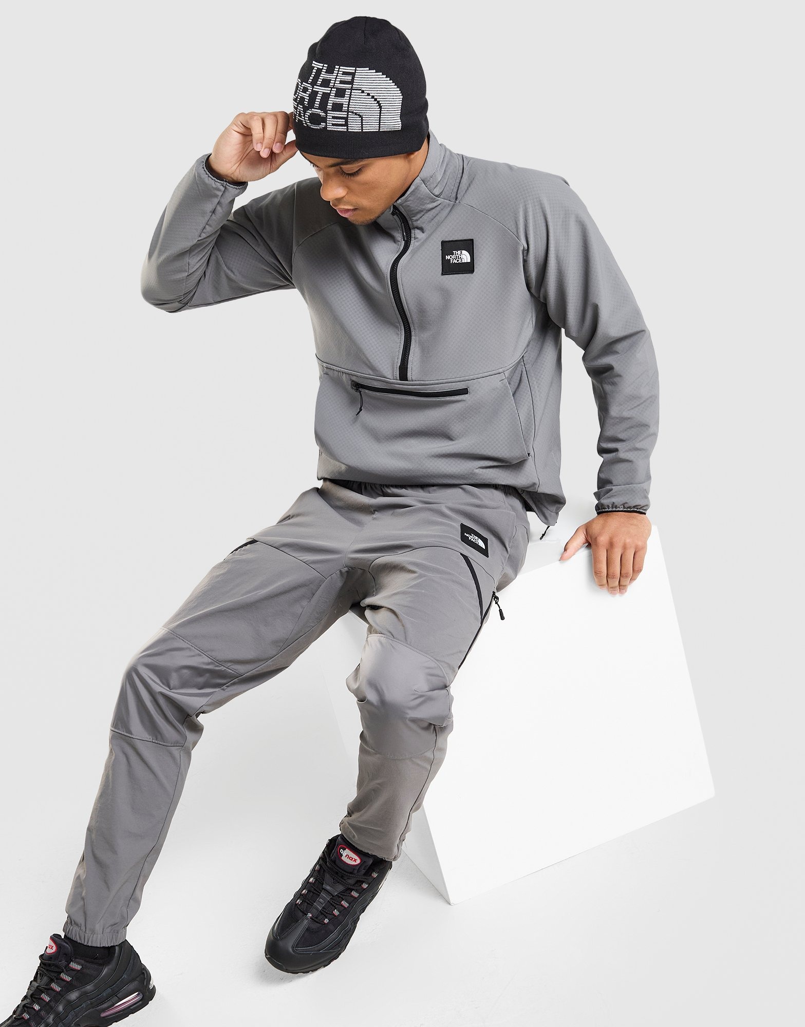 Grey The North Face Box Woven Track Pants - JD Sports Global