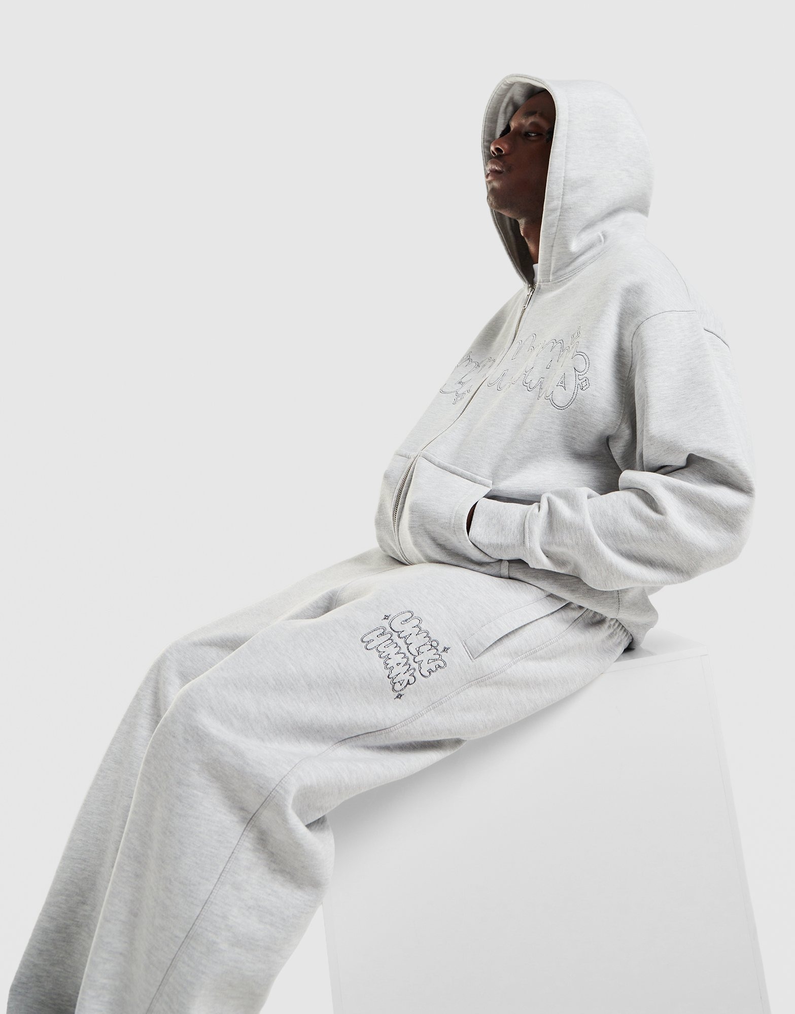 Unlike Humans Joggers Regent en Gris - JD Sports España