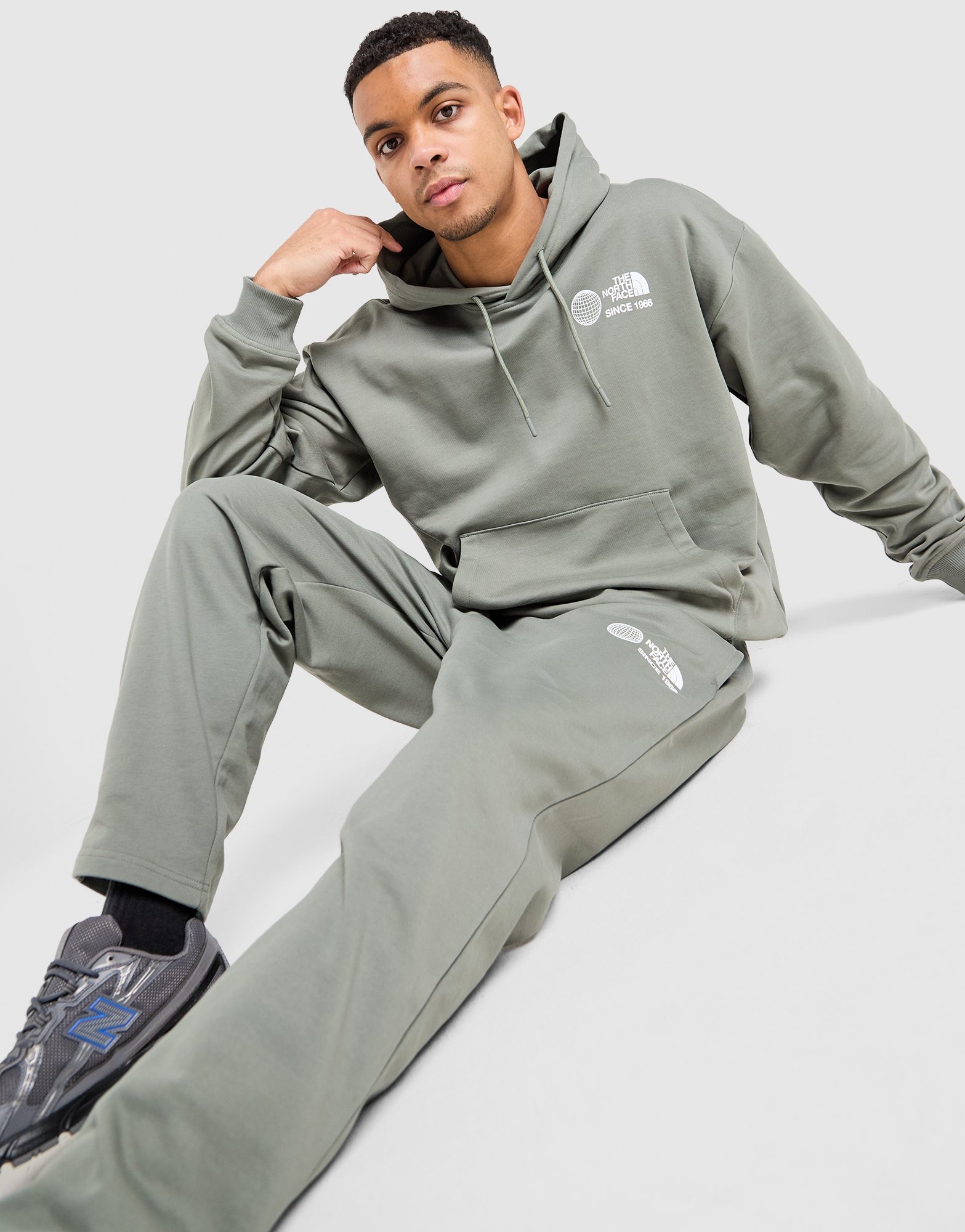 Green The North Face Notes Open Hem Joggers | JD Sports UK