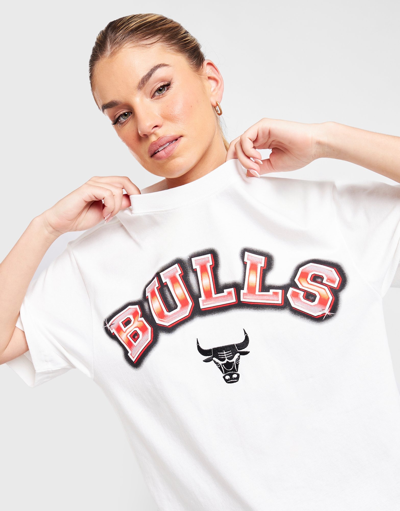 Black Mitchell & Ness Chicago Bulls Airbrush T-Shirt - JD Sports