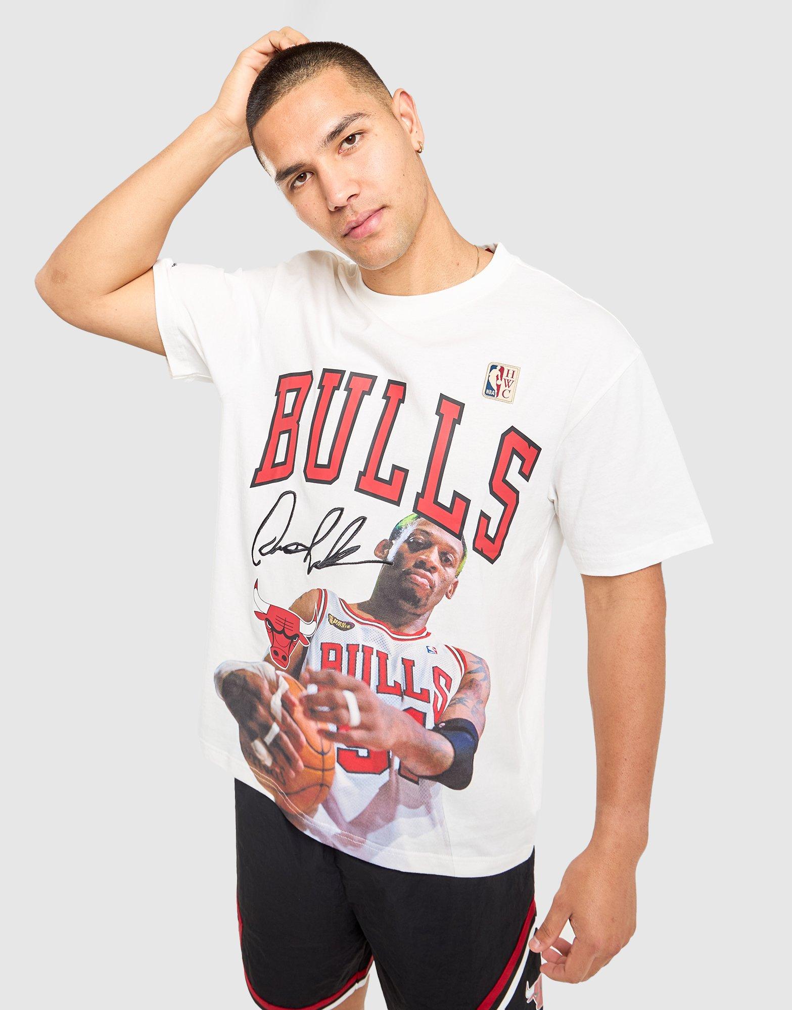 Black Mitchell & Ness Chicago Bulls Rodman Signature T-Shirt - JD Sports