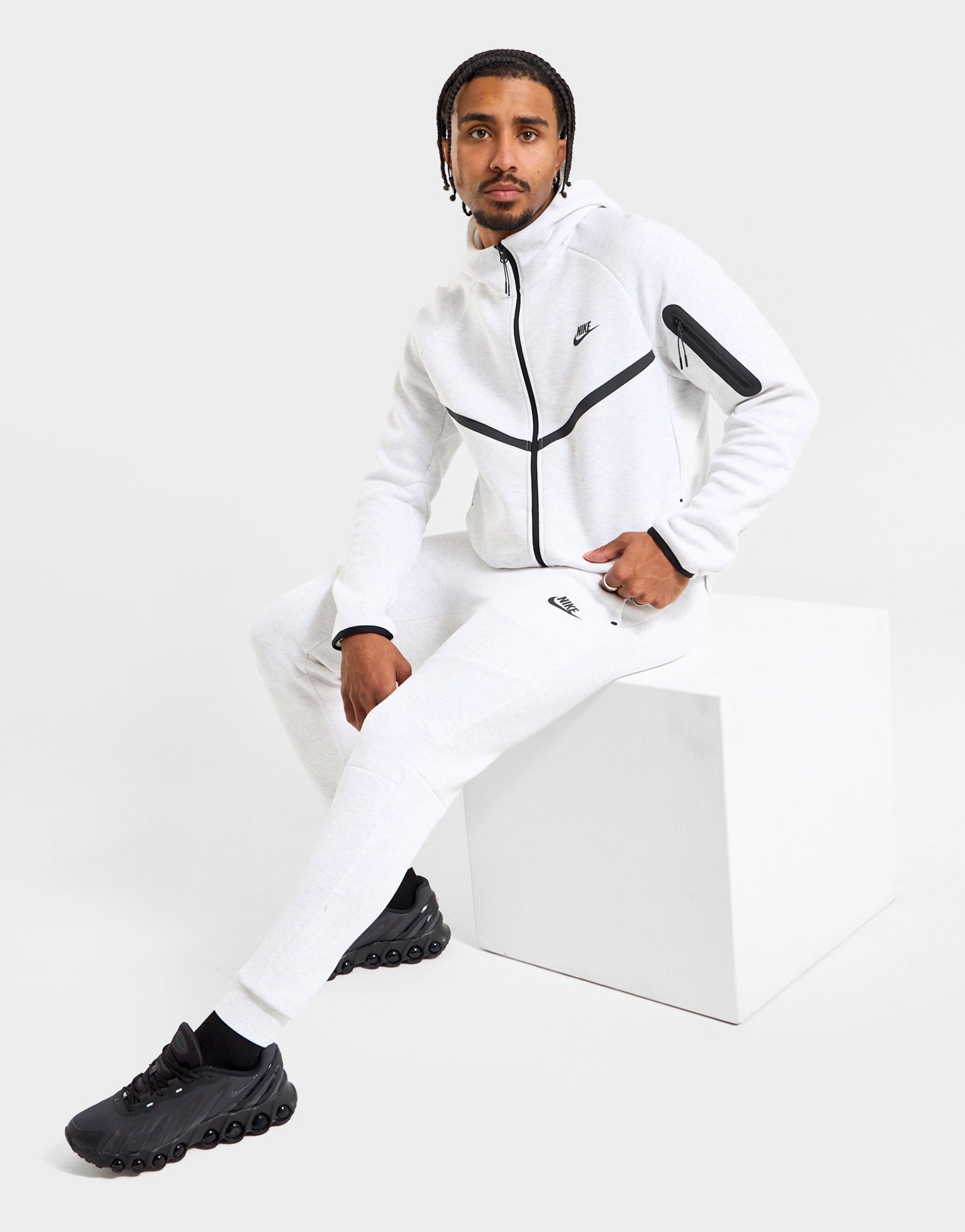 White Nike Tech Fleece Joggers - JD Sports