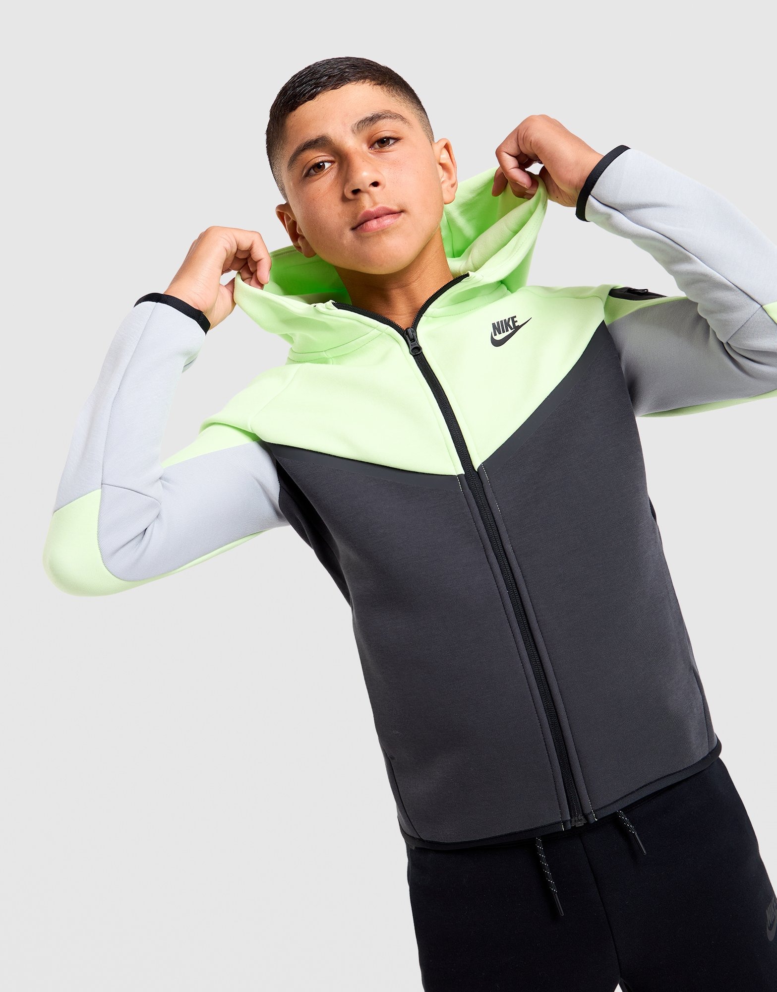 Green Nike Tech Fleece Hoodie Junior's - JD Sports Australia