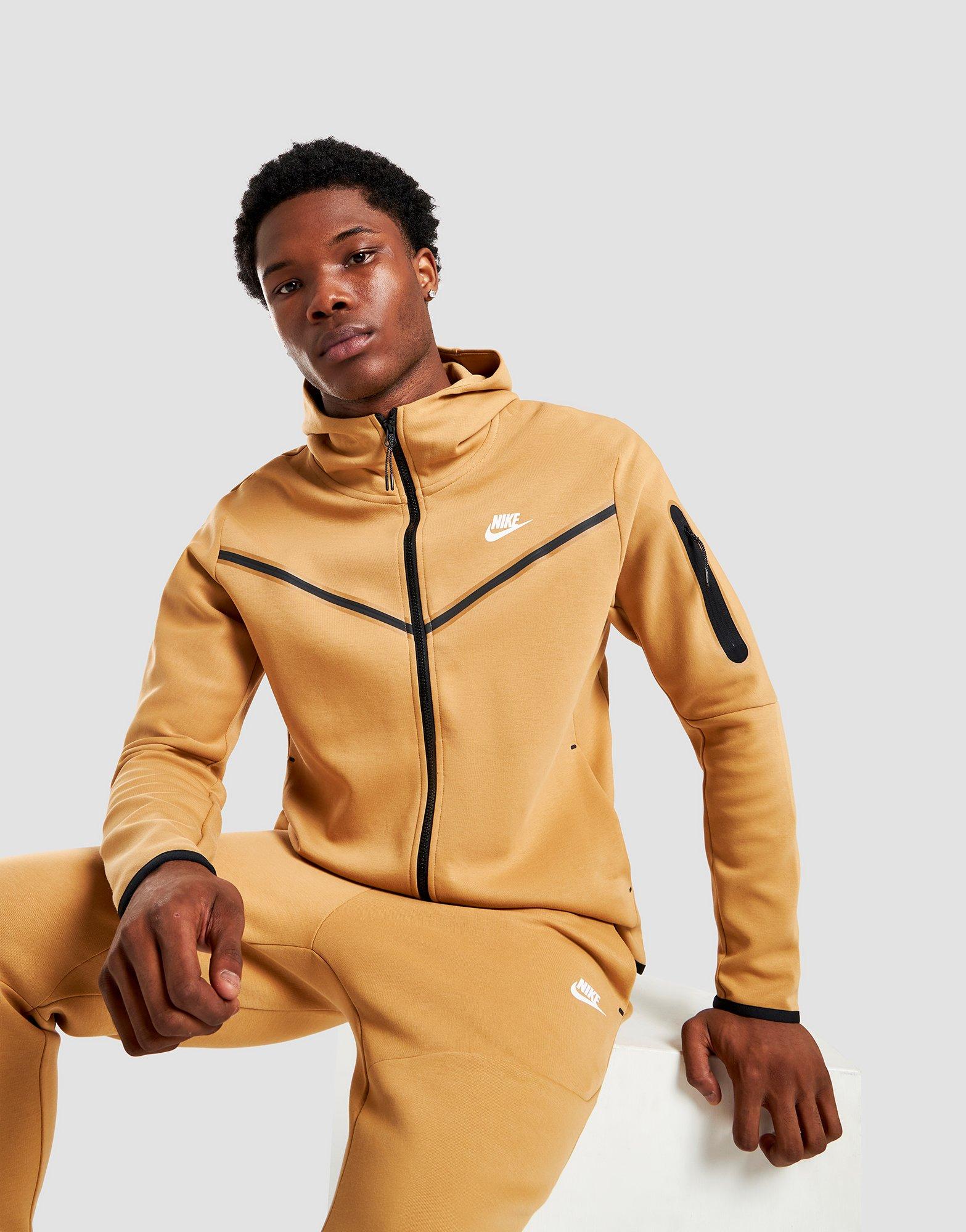Nike Men's Sportswear Tech Fleece Graphic Full-Zip