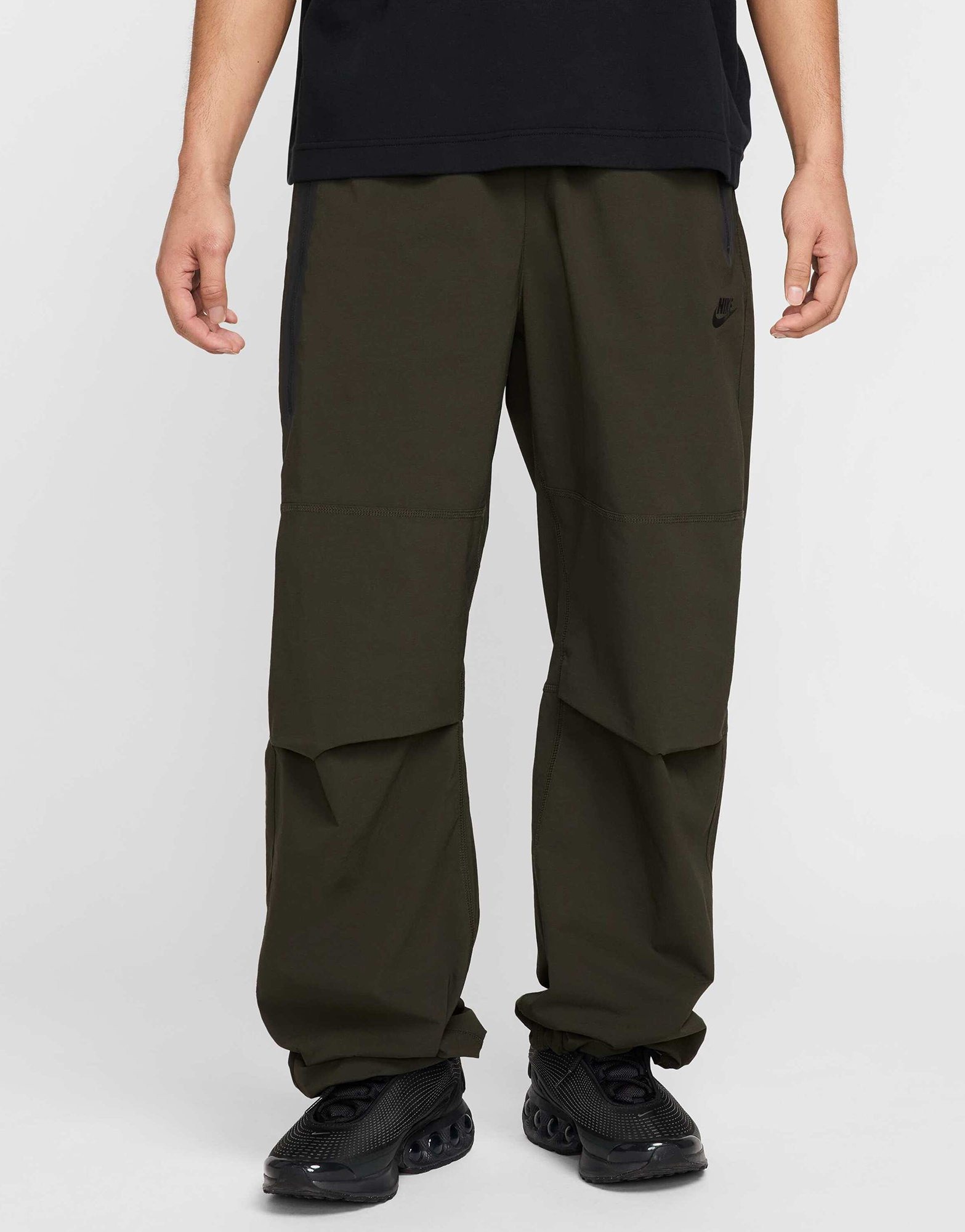 Nike TECH WOVEN OVERSIZED Grün - JD Sports Deutschland