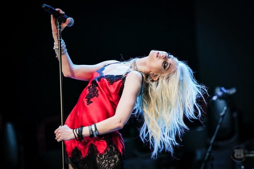 Tour Diary Inside The Pretty Reckless Trek With Acdc When Taylor