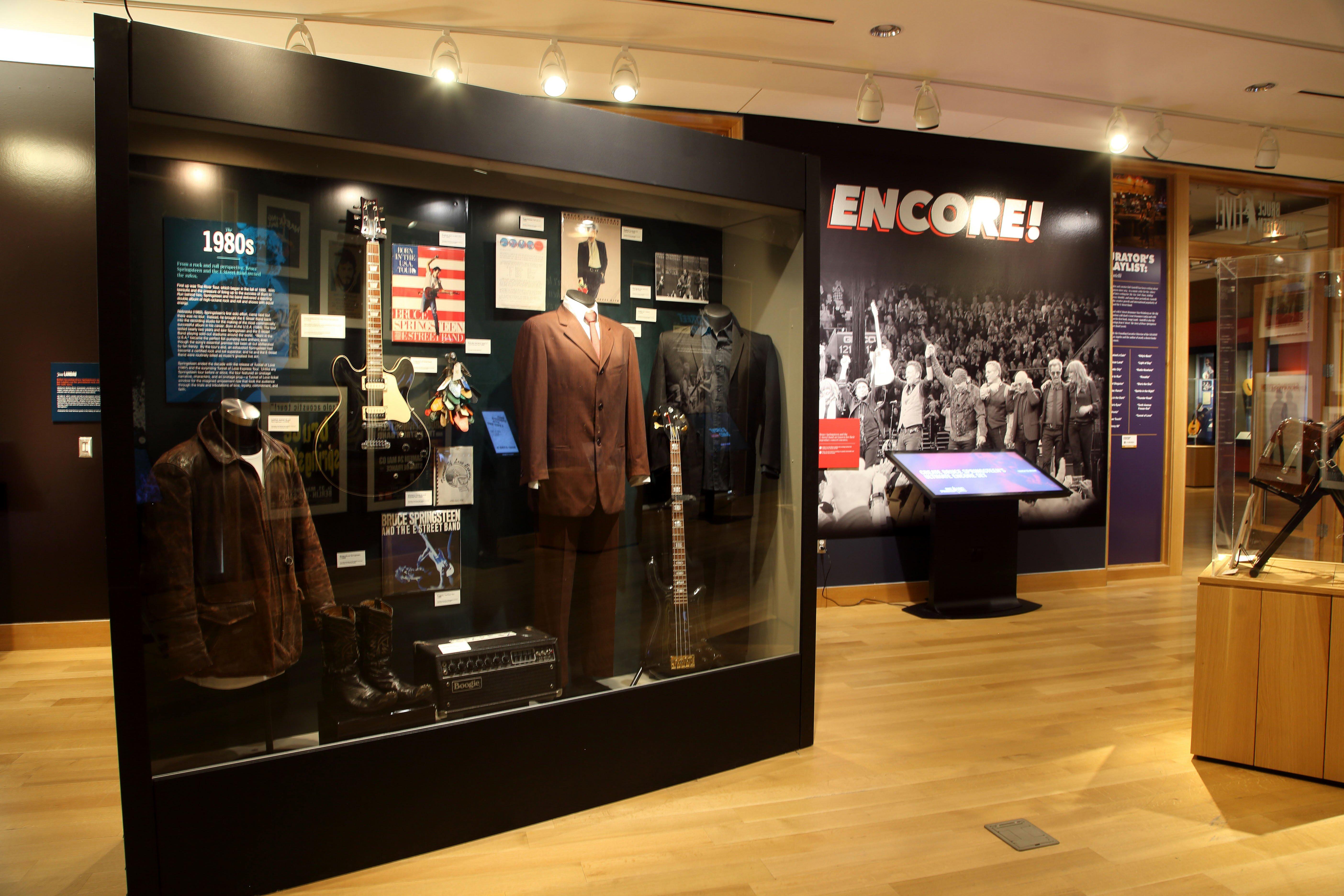 GRAMMY Museum To Launch 'Bruce Springsteen Live!' Immersive Exhibit ...