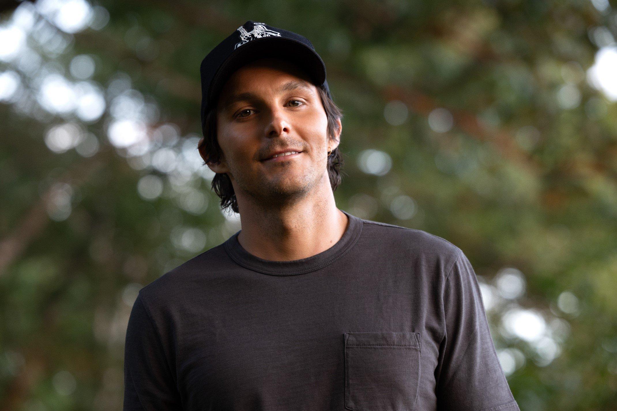 Inside Charlie Worsham's 'Compadres': How His Friendships With Luke ...