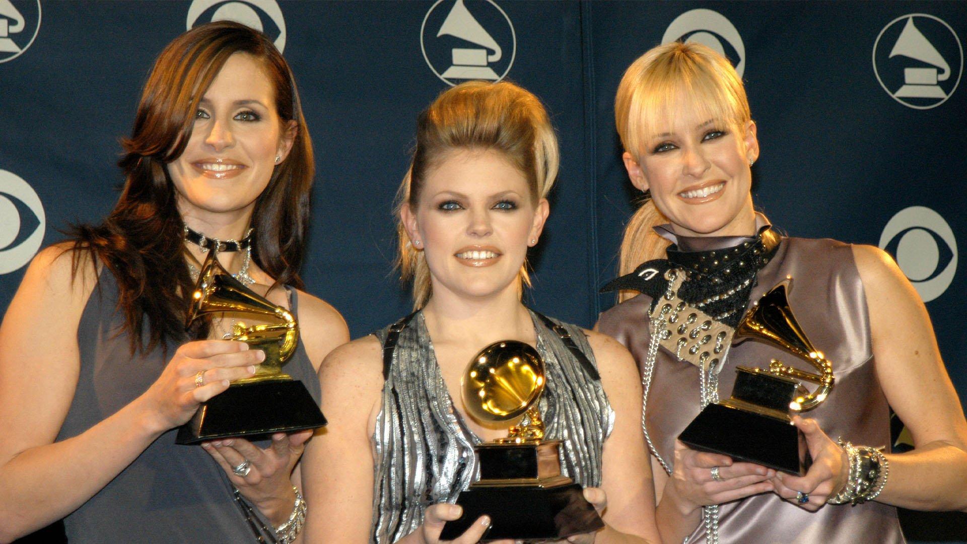 GRAMMY Rewind: Watch The Chicks Take 'Home' Best Country Album In 2003 ...