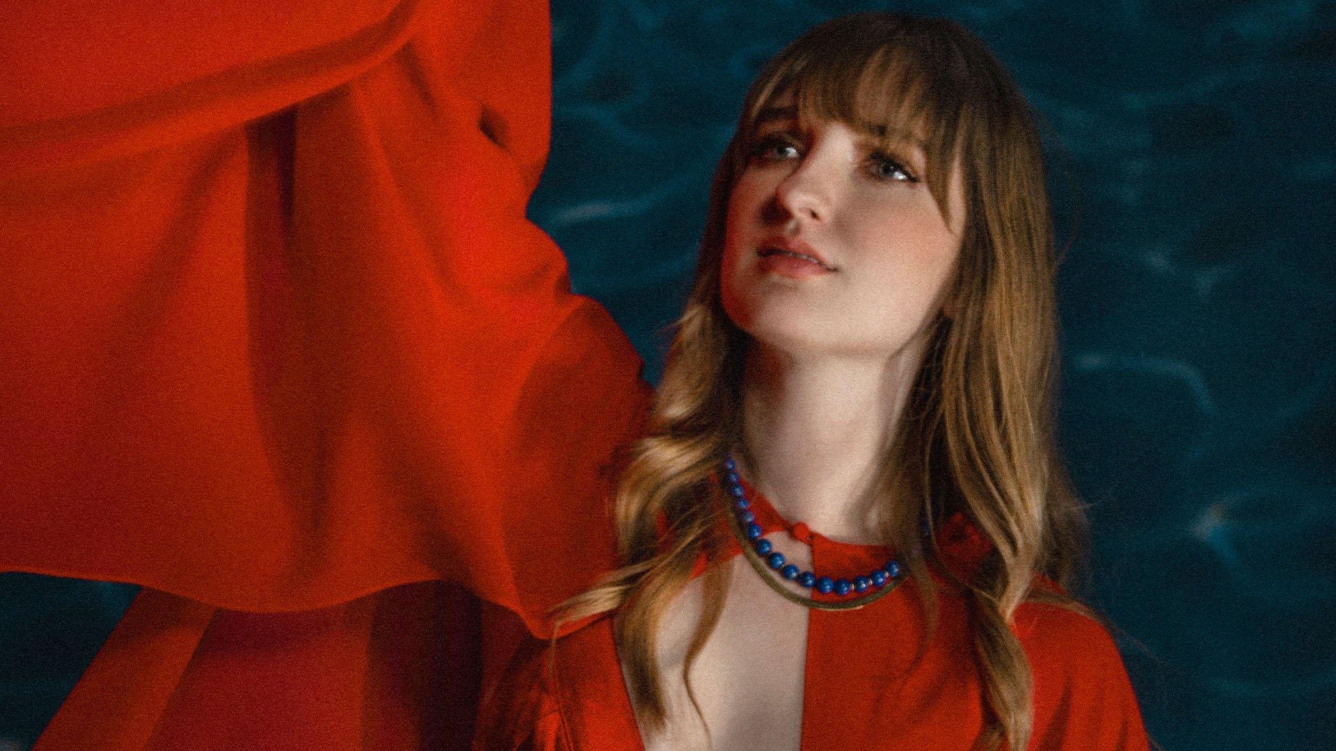 Herbal Tea & White Sofas: Madison Cunningham Wants You To Try This ...