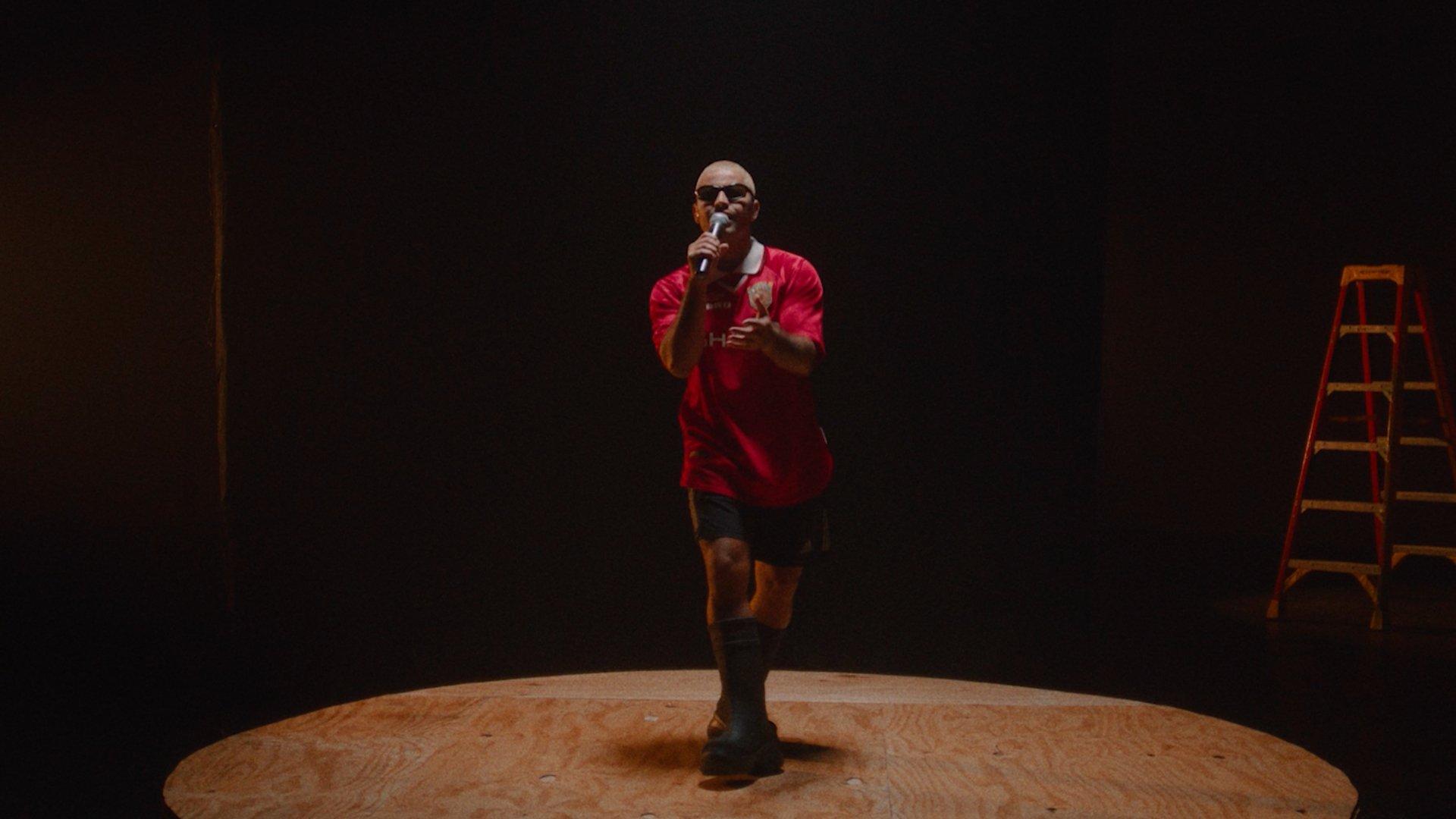 Press Play At Home: Lara Project Throw A One-Person, Shadow-Shrouded ...