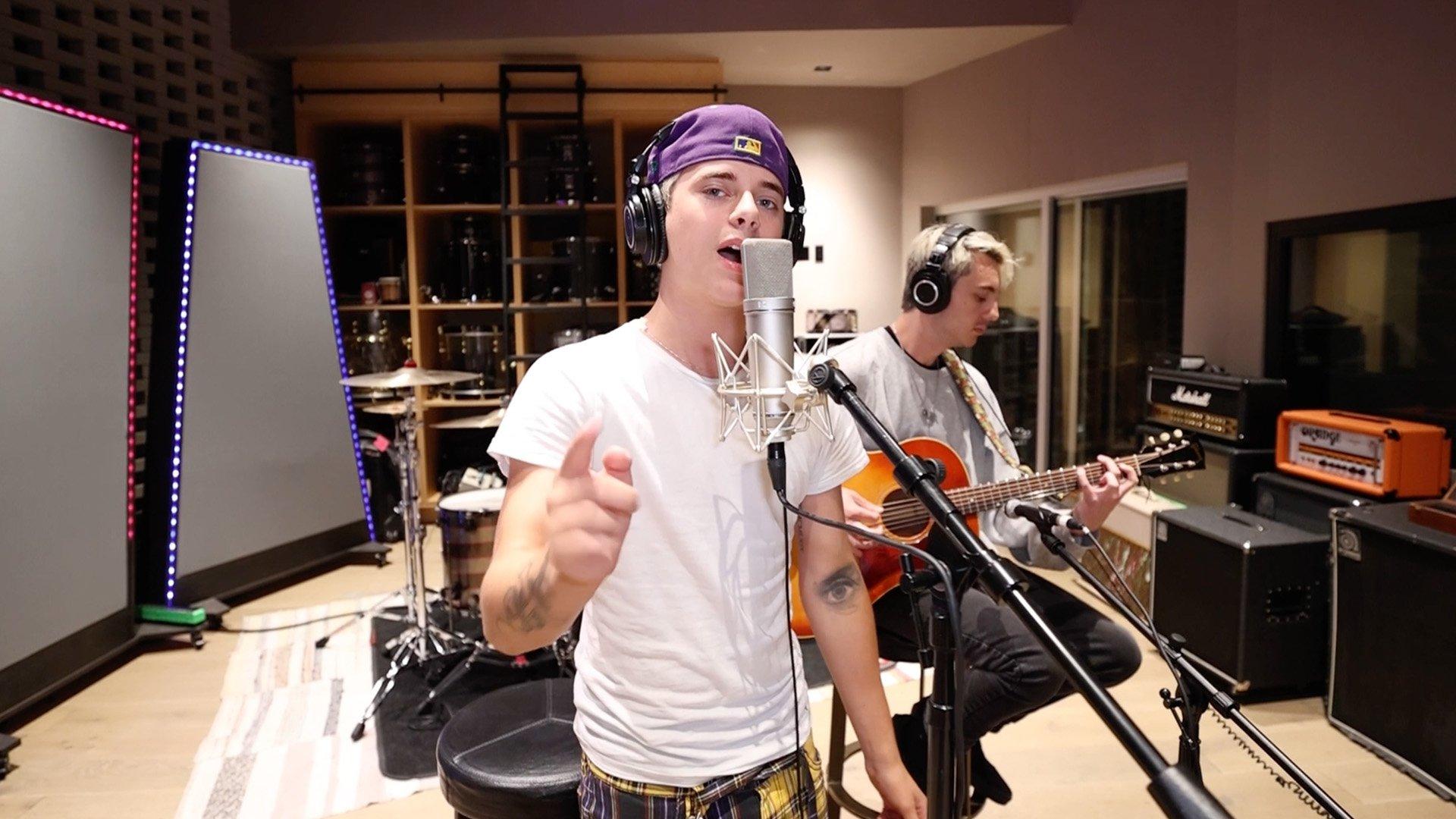 Press Play: Gavin Magnus Feels Like A "Psycho" In This Impassioned ...