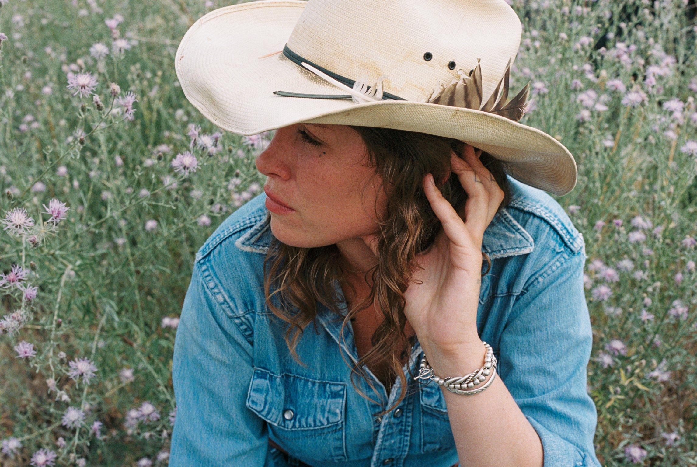 Meet Riddy Arman: The Singer/Songwriter Creating A New Country & Folk ...