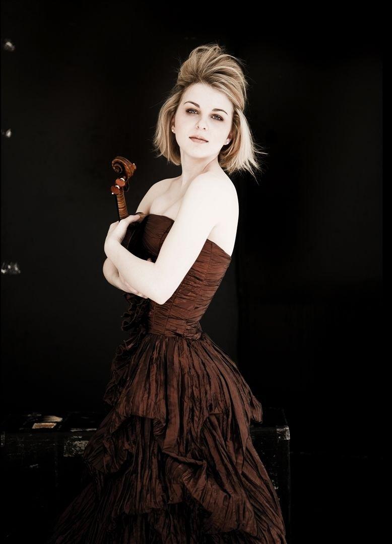 Caroline Goulding | Artist | GRAMMY.com