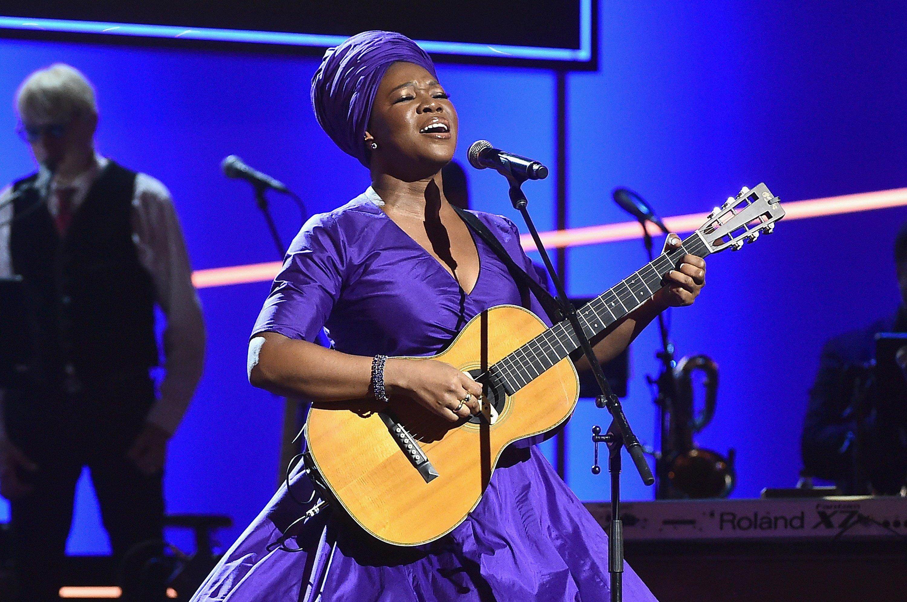 India.Arie Performs "I Am Light" | 2018 GRAMMYs | GRAMMY.com