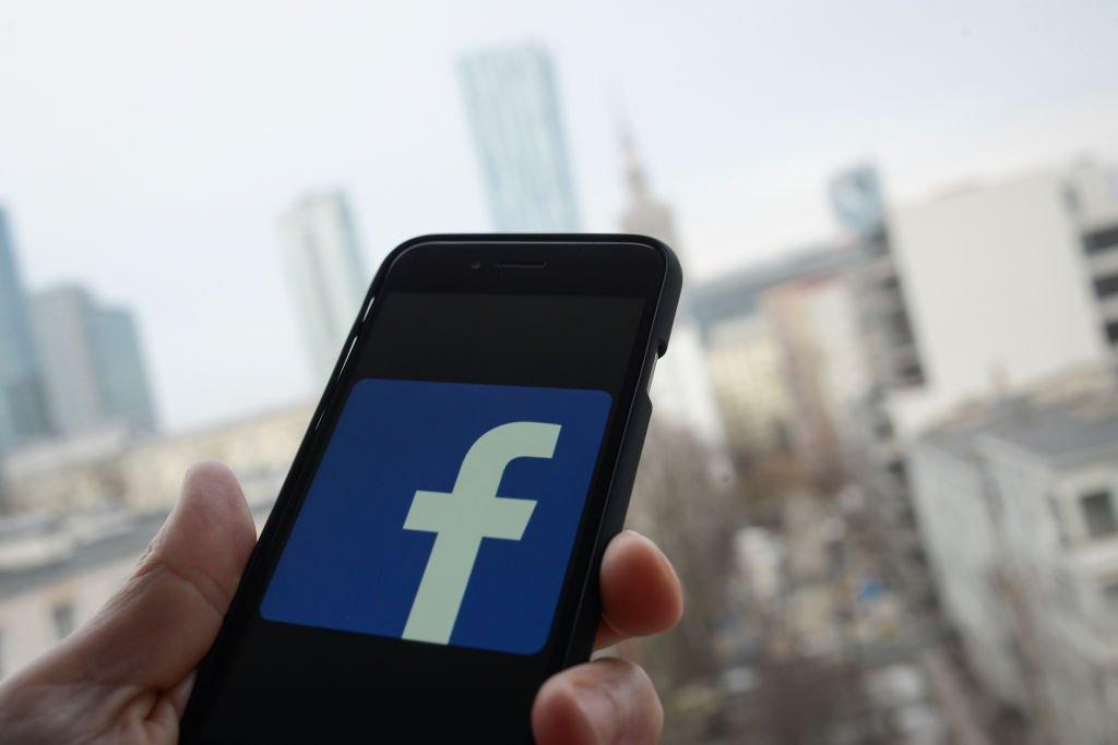WMG Deal Gives Facebook Major Label Sweep For Licensing | GRAMMY.com