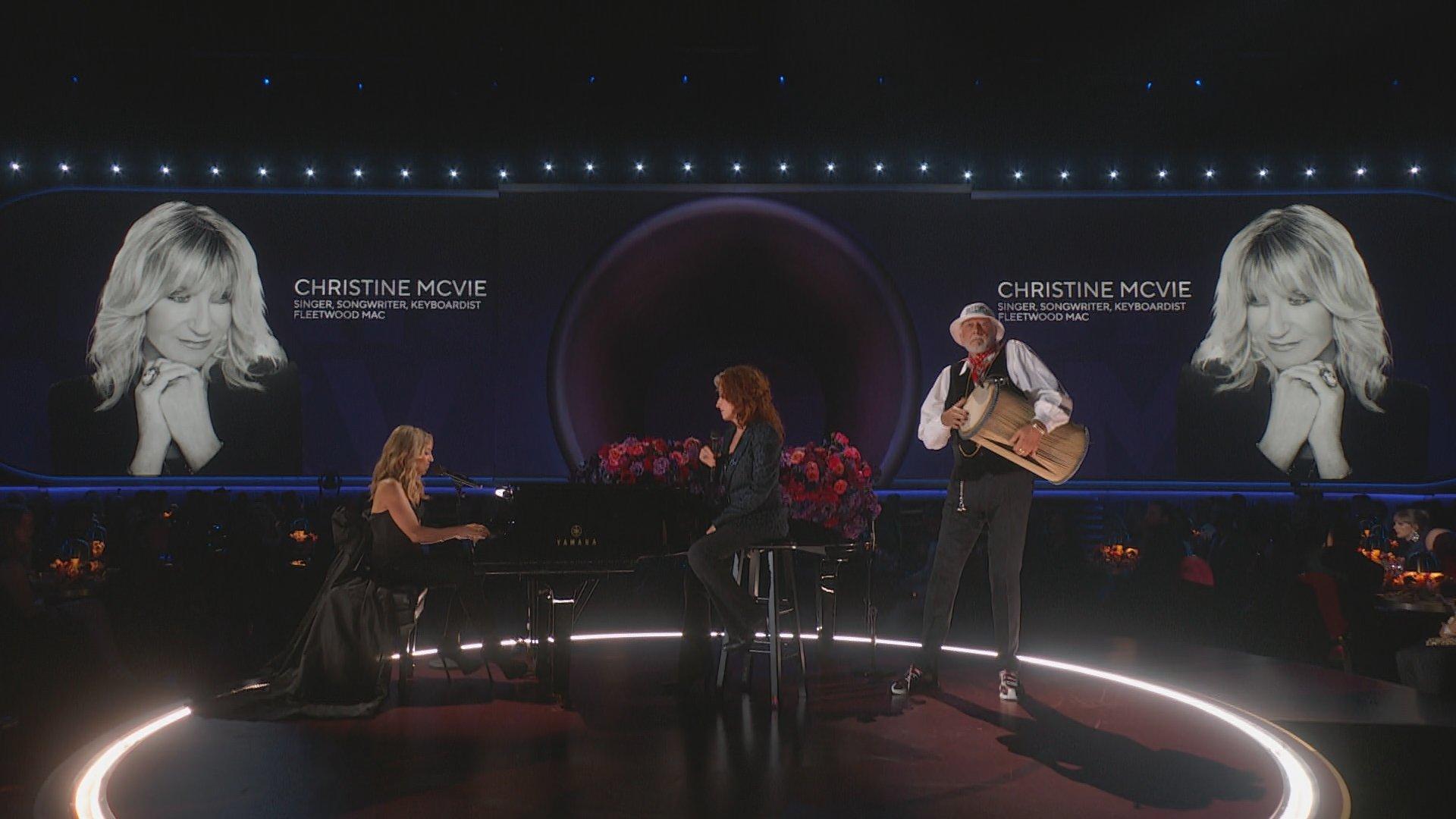 Watch: Sheryl Crow, Bonnie Raitt And Mick Fleetwood Honor Christine ...