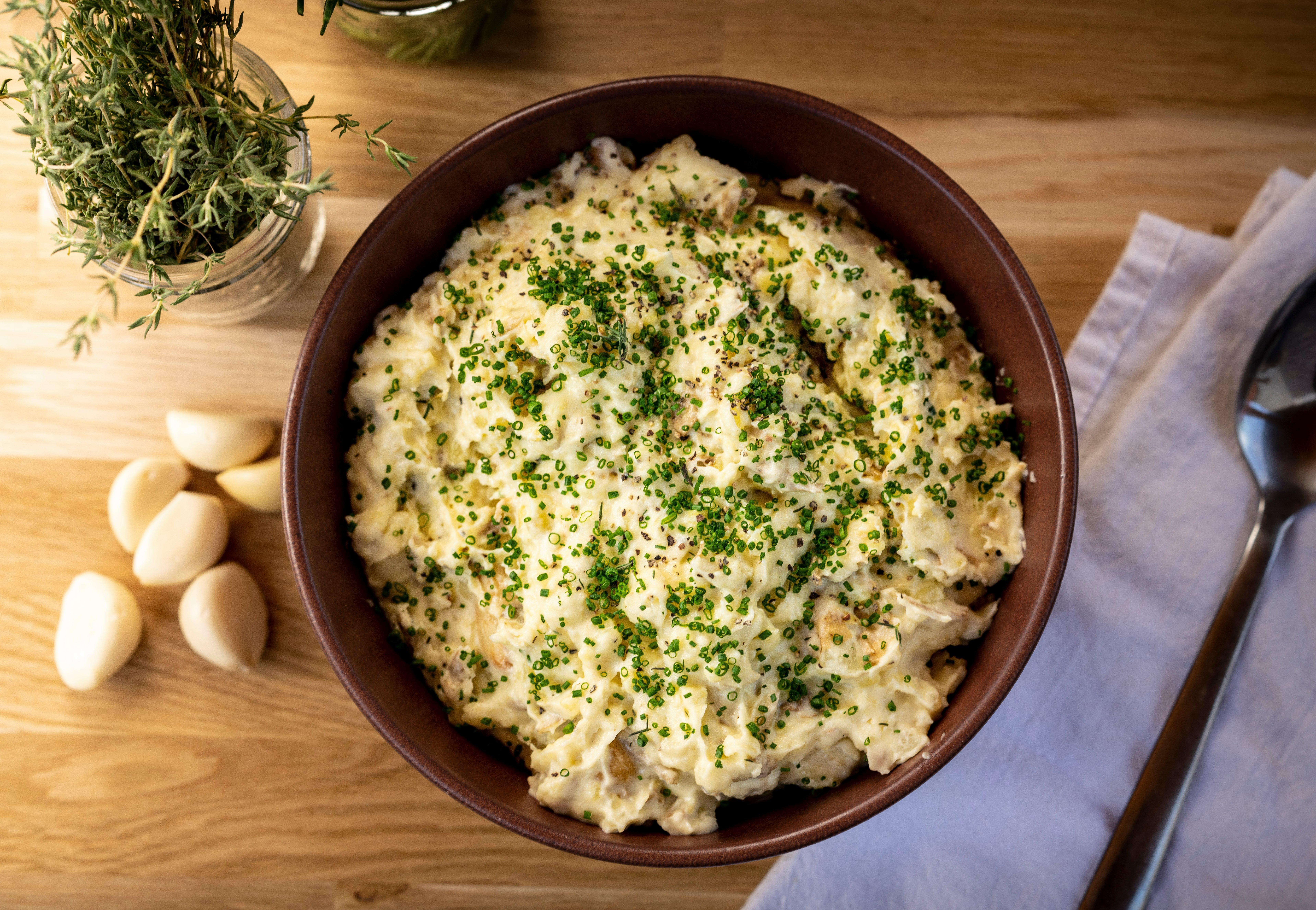 Creamy White-Wine and Garlic Mashed Potatoes Recipe - Traeger Grills