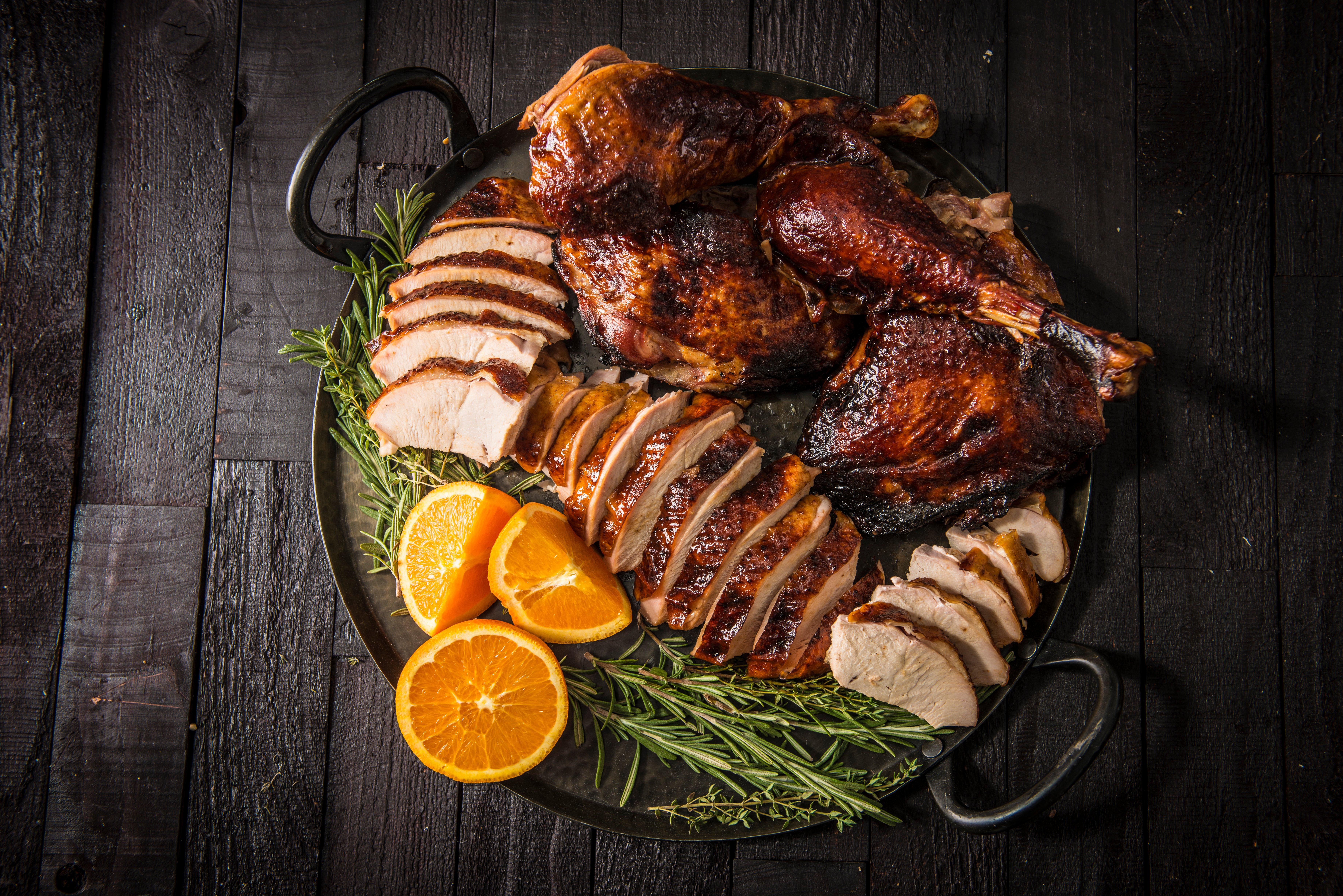 How To Brine A Turkey (Wet + Dry Brine Recipes) - MEATER | MEATER®