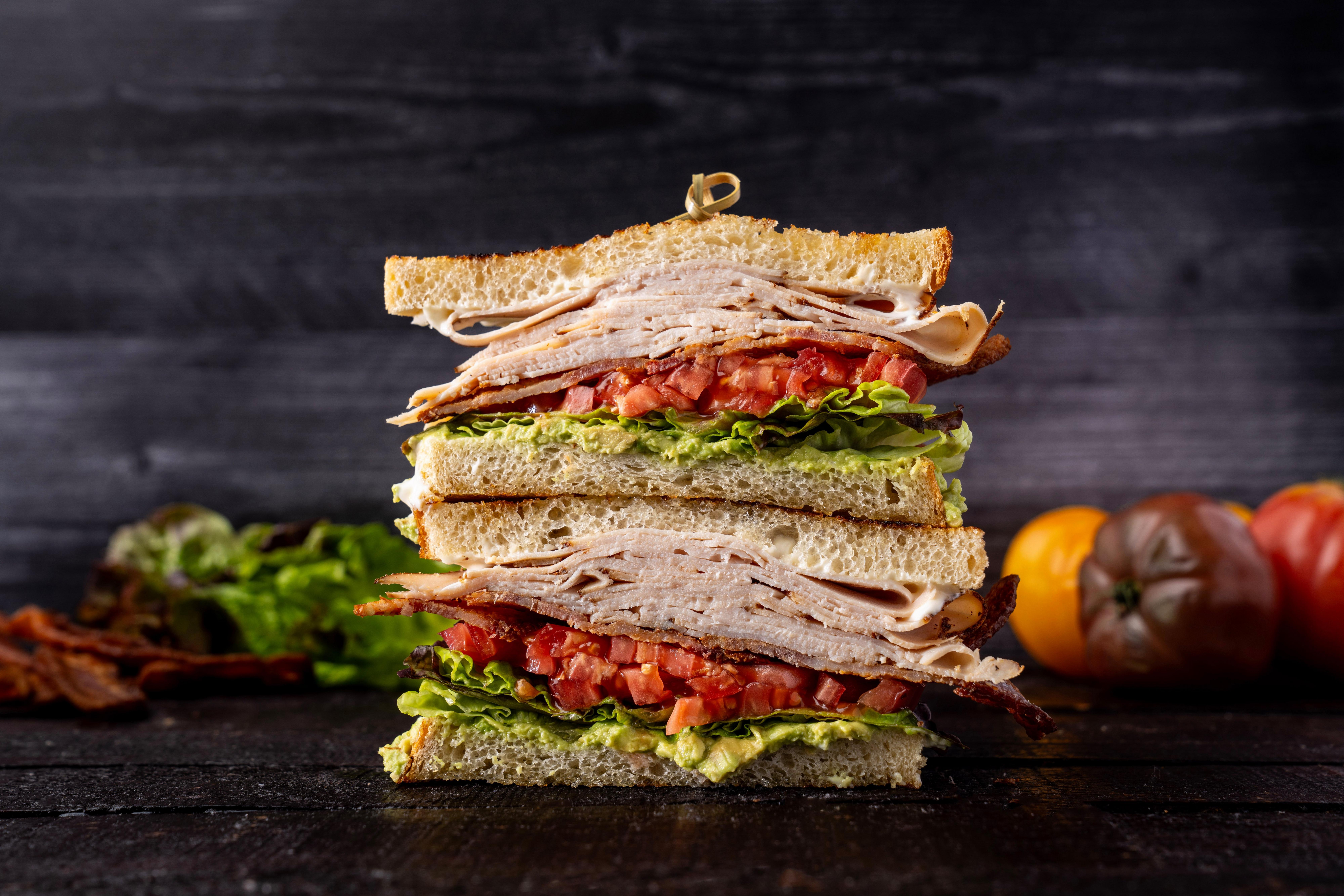 Turkey BLAT Sandwich (Bacon, Lettuce, Avocado & Tomato) - Traeger Grills