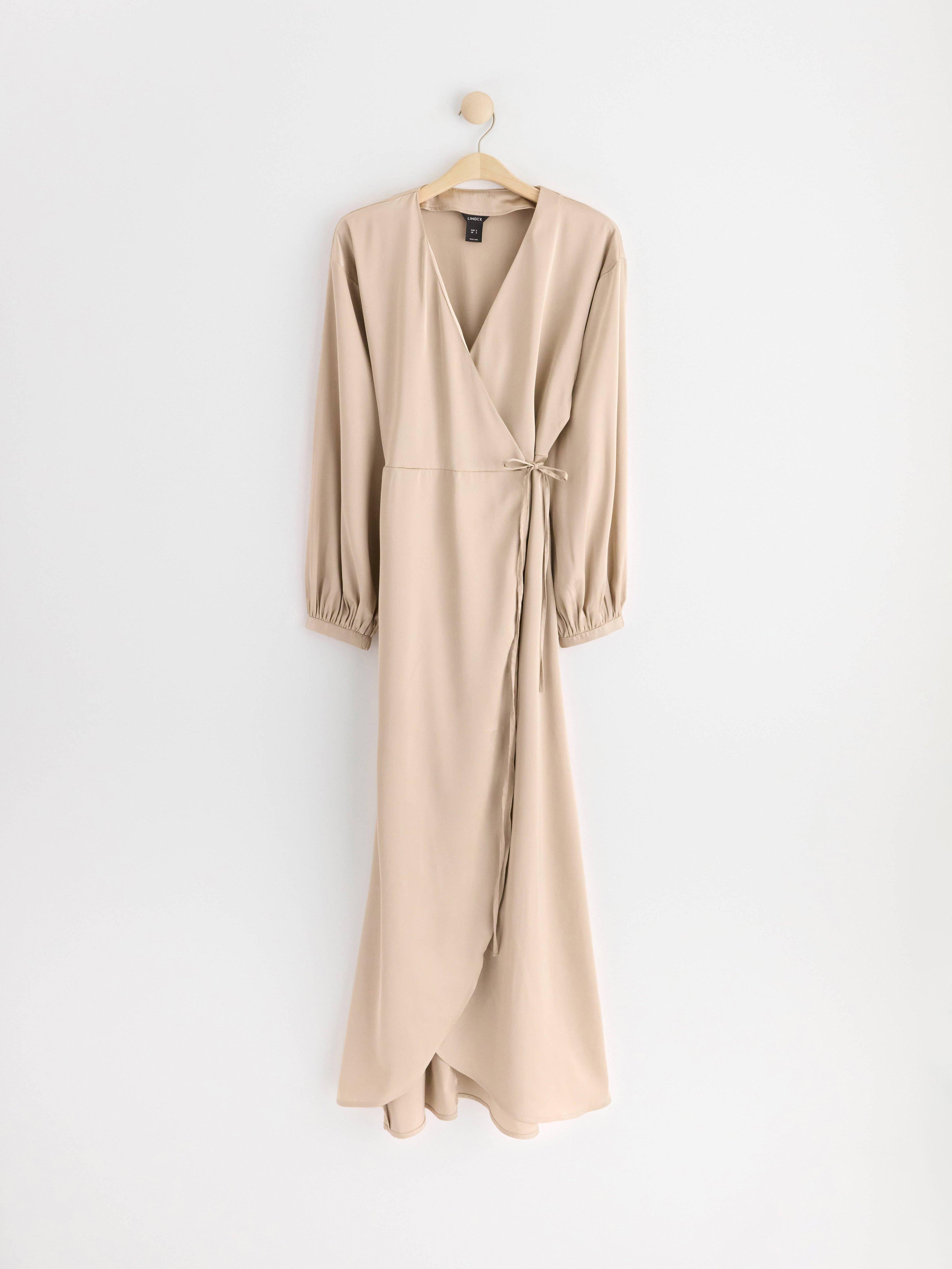 Omlottklänning i satin | Lindex