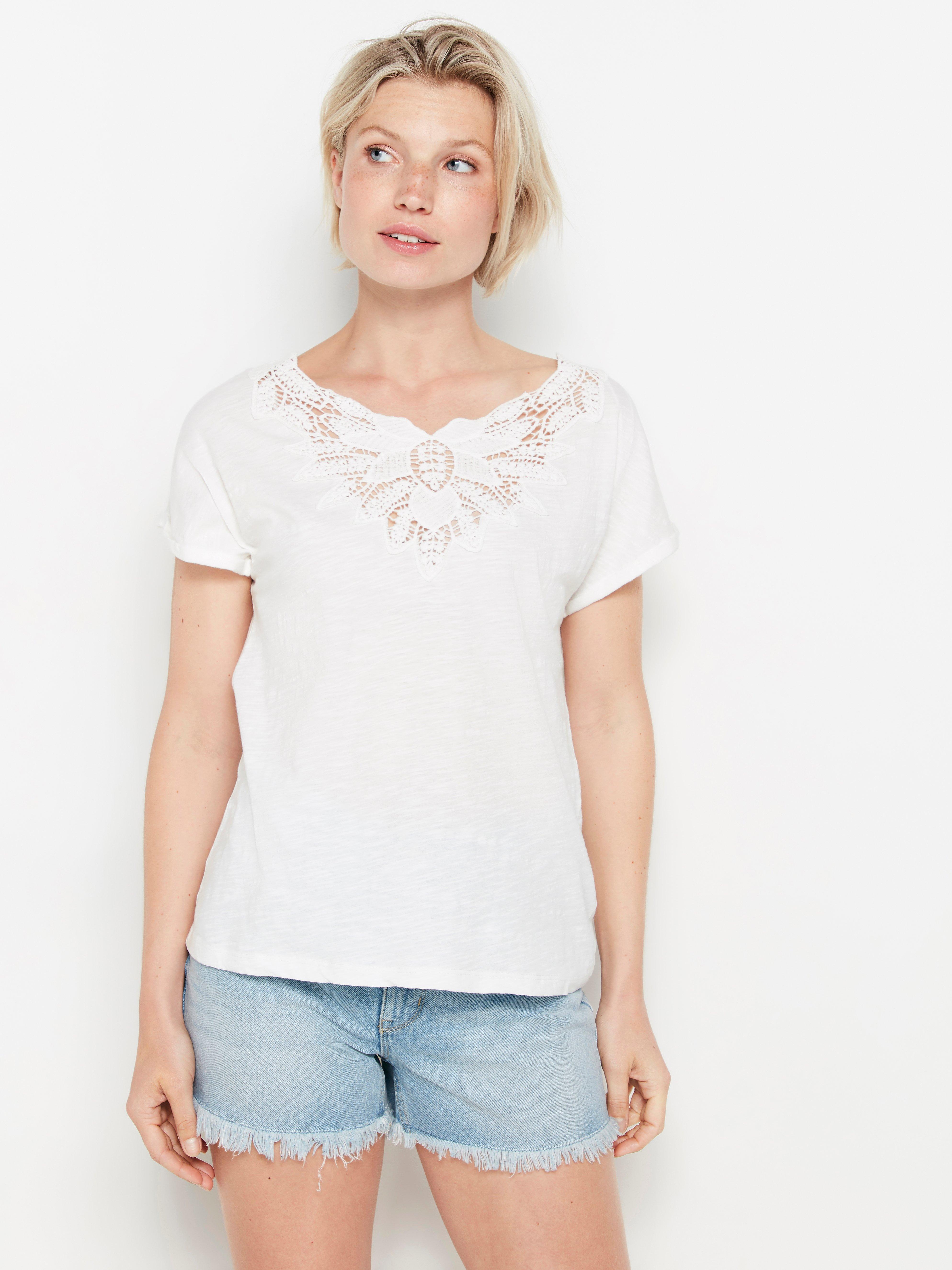 Topp med virkad spets | Lindex