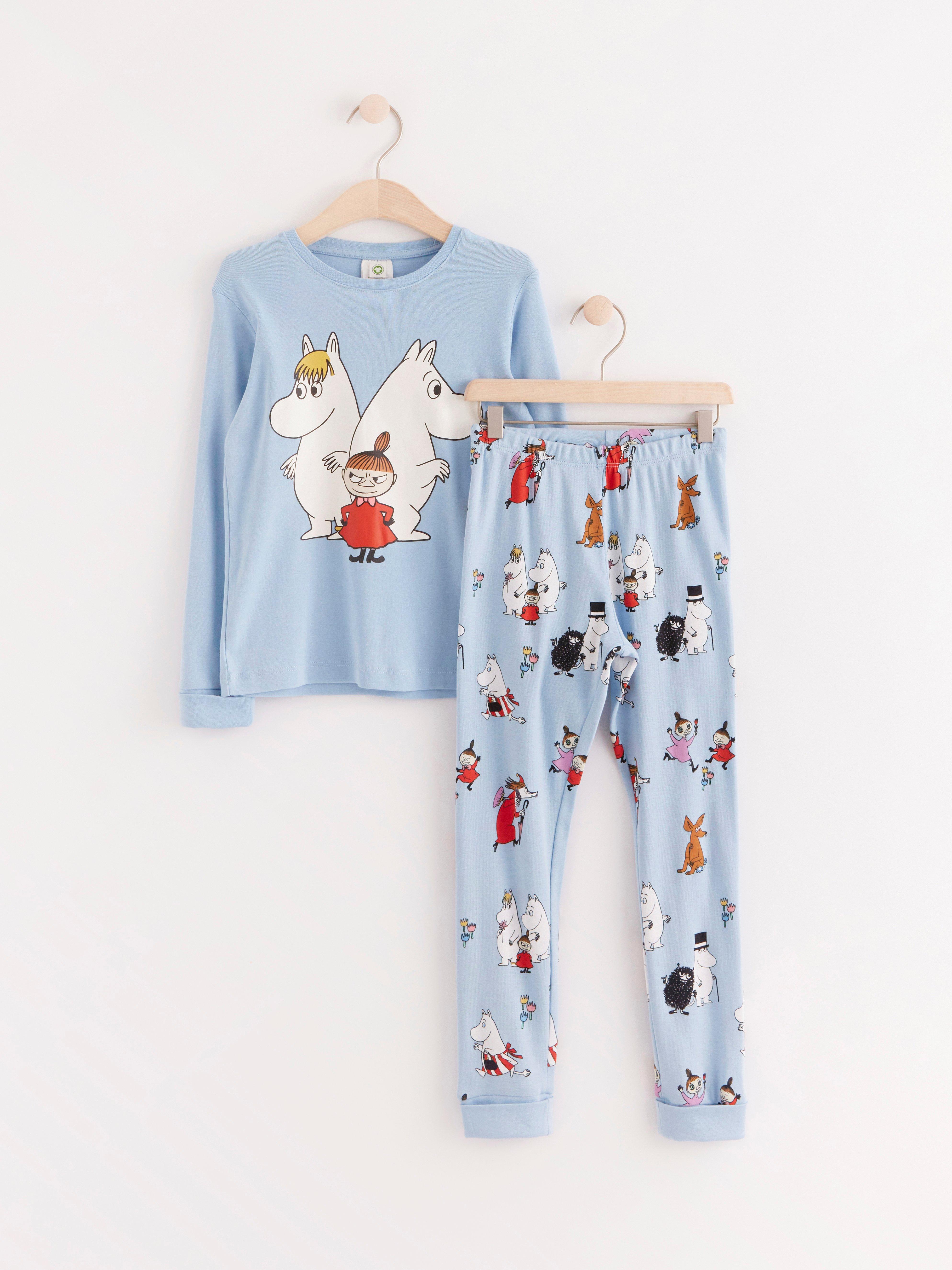 Pyjama set with Moomin print | Lindex Europe