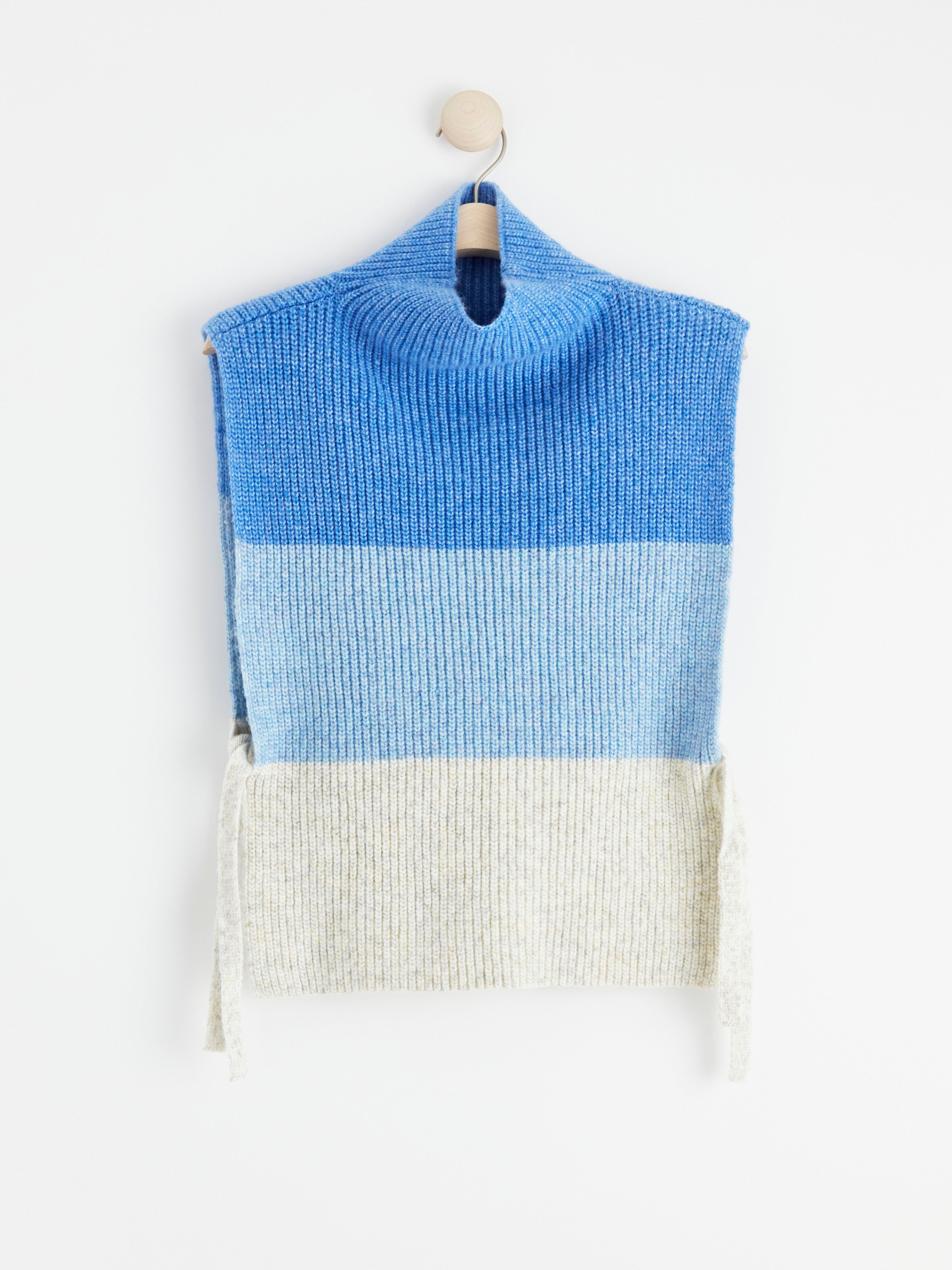 Knitted bib neck with colour blocking | Lindex