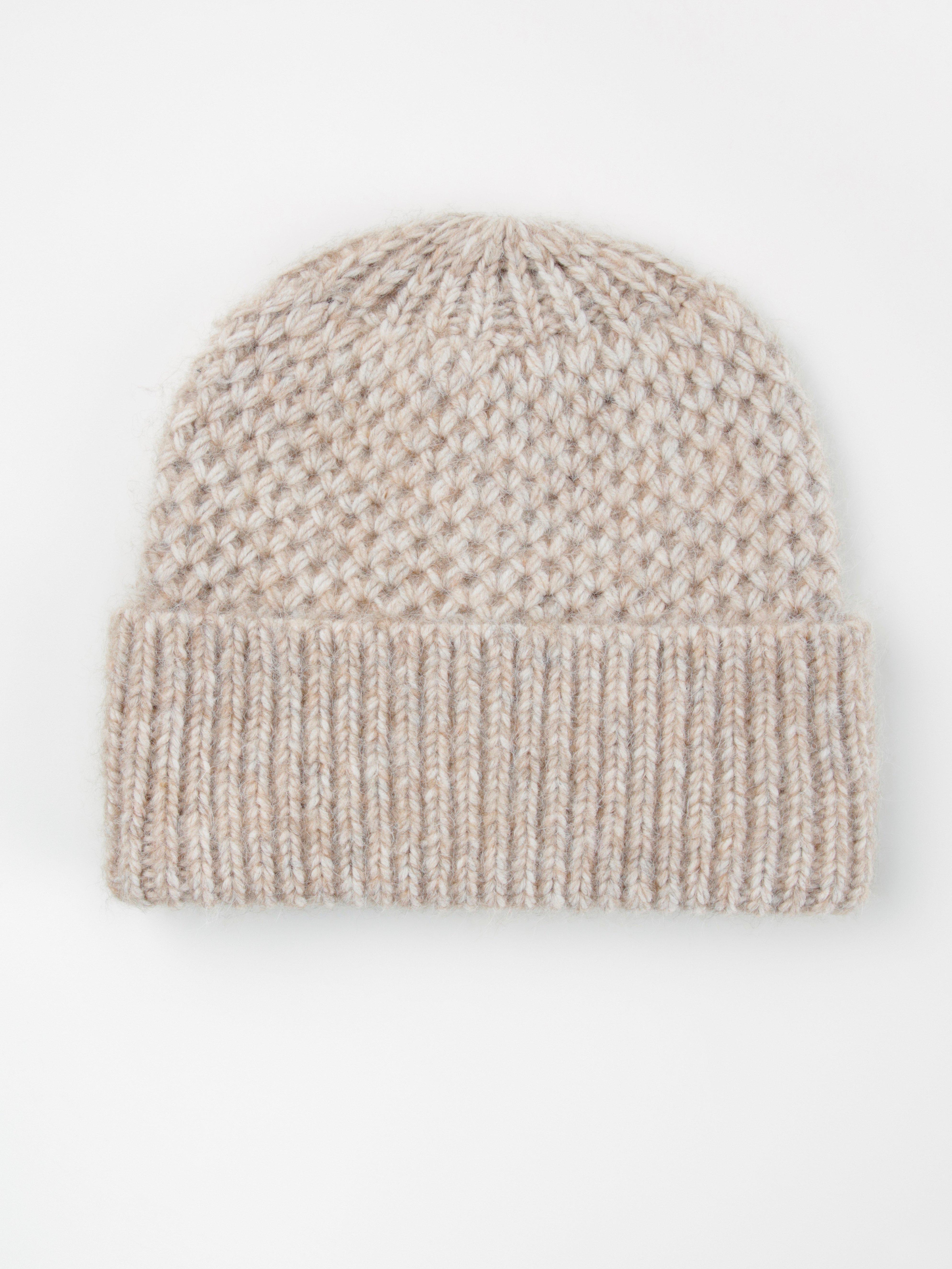 Stickad mössa dam | Lindex